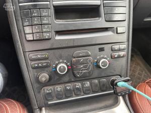 Zils Volvo XC90 2006 Viļņa, ar dzinēja tilpumu 2.40 L un nobraukumu 336 tūkst. km par 3300 €, foto 19 vietnē AUTOMOTO.COM.LV