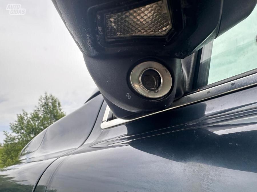 Zils Volvo XC90 2006 Viļņa, ar dzinēja tilpumu 2.40 L un nobraukumu 336 tūkst. km par 3300 €, foto 21 vietnē AUTOMOTO.COM.LV
