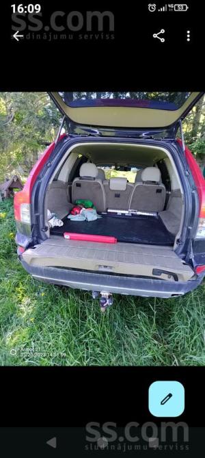 Zils Volvo XC90 2006 Liepāja, ar dzinēja tilpumu 2.40 L un nobraukumu 385 tūkst. km par 6000 €, foto 10 vietnē AUTOMOTO.COM.LV
