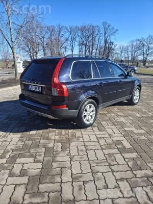 Zils Volvo XC90 2006 Jelgava, ar dzinēja tilpumu 2.40 L un nobraukumu 380 tūkst. km par 6000 €, foto 3 vietnē AUTOMOTO.COM.LV