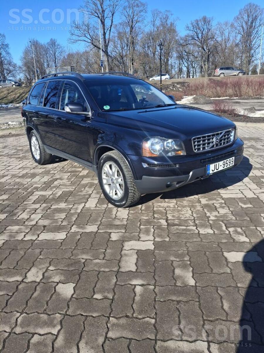 Zils Volvo XC90 2006 Jelgava, ar dzinēja tilpumu 2.40 L un nobraukumu 380 tūkst. km par 6000 €, foto 4 vietnē AUTOMOTO.COM.LV