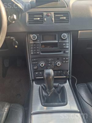 Zils Volvo XC90 2006 Jelgava, ar dzinēja tilpumu 2.40 L un nobraukumu 380 tūkst. km par 6000 €, foto 6 vietnē AUTOMOTO.COM.LV