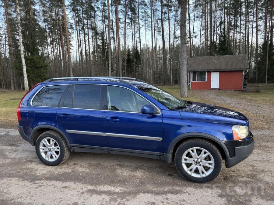Zils Volvo XC90 2006 Valmiera, ar dzinēja tilpumu 2.40 L un nobraukumu 458 tūkst. km par 3400 €, foto 6 vietnē AUTOMOTO.COM.LV