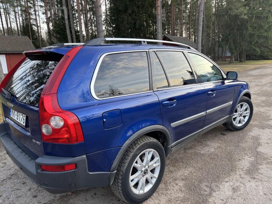 Zils Volvo XC90 2006 Valmiera, ar dzinēja tilpumu 2.40 L un nobraukumu 458 tūkst. km par 3400 €, foto 9 vietnē AUTOMOTO.COM.LV