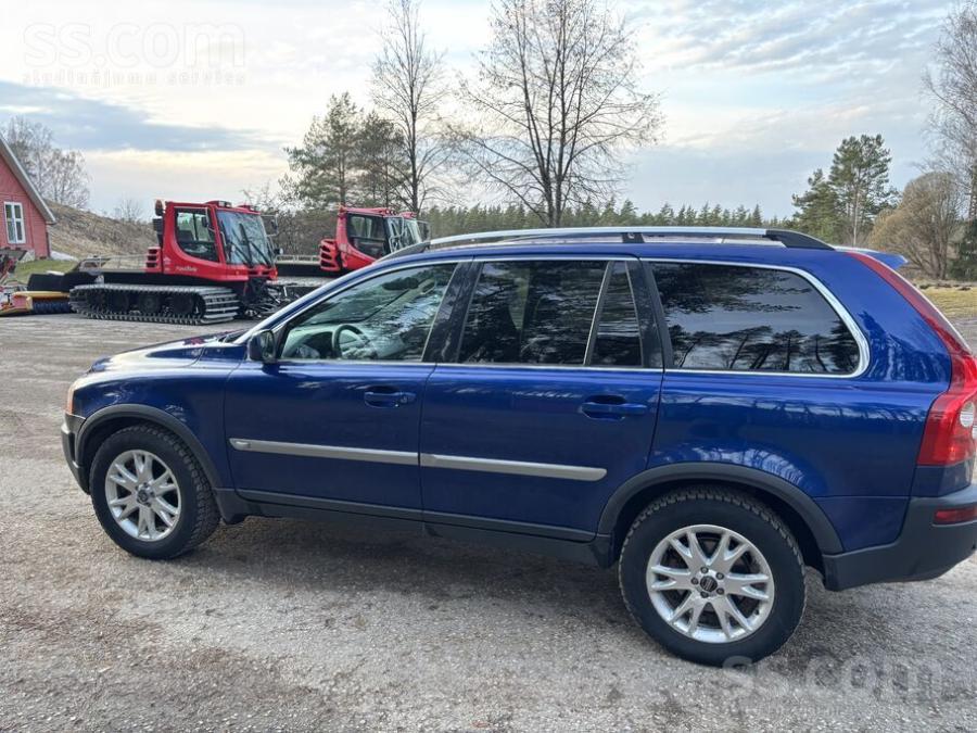 Zils Volvo XC90 2006 Valmiera, ar dzinēja tilpumu 2.40 L un nobraukumu 458 tūkst. km par 3400 €, foto 13 vietnē AUTOMOTO.COM.LV