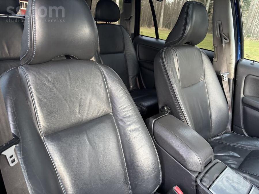 Zils Volvo XC90 2006 Valmiera, ar dzinēja tilpumu 2.40 L un nobraukumu 458 tūkst. km par 3400 €, foto 16 vietnē AUTOMOTO.COM.LV