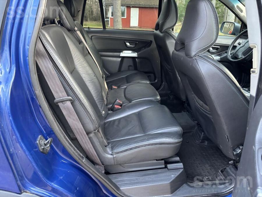 Zils Volvo XC90 2006 Valmiera, ar dzinēja tilpumu 2.40 L un nobraukumu 458 tūkst. km par 3400 €, foto 21 vietnē AUTOMOTO.COM.LV