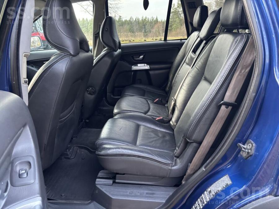 Zils Volvo XC90 2006 Valmiera, ar dzinēja tilpumu 2.40 L un nobraukumu 458 tūkst. km par 3400 €, foto 22 vietnē AUTOMOTO.COM.LV
