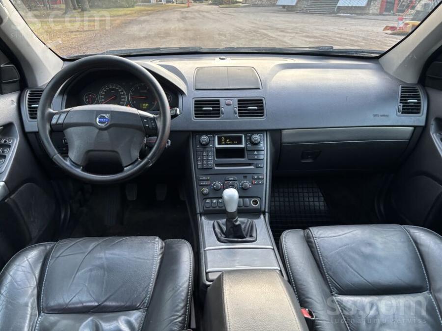 Zils Volvo XC90 2006 Valmiera, ar dzinēja tilpumu 2.40 L un nobraukumu 458 tūkst. km par 3400 €, foto 25 vietnē AUTOMOTO.COM.LV