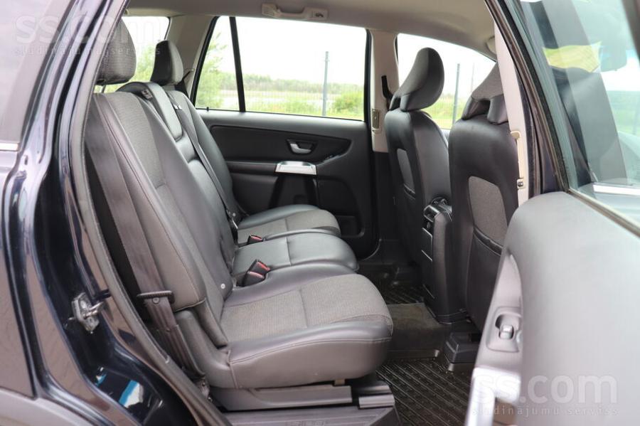 Zils Volvo XC90 2006 Rīga, ar dzinēja tilpumu 2.40 L un nobraukumu 0 tūkst. km par 5200 €, foto 21 vietnē AUTOMOTO.COM.LV