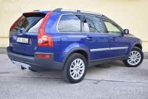 Blue Volvo XC90 2006 in Talsi, with an engine capacity of 2.40 L and mileage of 280 thousand km for 4800 €, photo 6 on AUTOMOTO.COM.LV