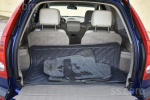 Blue Volvo XC90 2006 in Talsi, with an engine capacity of 2.40 L and mileage of 280 thousand km for 4800 €, photo 11 on AUTOMOTO.COM.LV