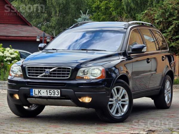 Blue Volvo XC90 2006 in Riga, with an engine capacity of 2.40 L and mileage of 324 thousand km for 3950 €, photo 1 on AUTOMOTO.COM.LV