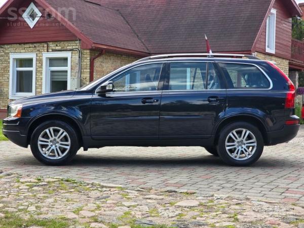 Blue Volvo XC90 2006 in Riga, with an engine capacity of 2.40 L and mileage of 324 thousand km for 3950 €, photo 2 on AUTOMOTO.COM.LV