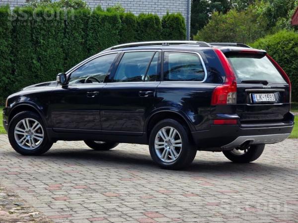 Blue Volvo XC90 2006 in Riga, with an engine capacity of 2.40 L and mileage of 324 thousand km for 3950 €, photo 3 on AUTOMOTO.COM.LV