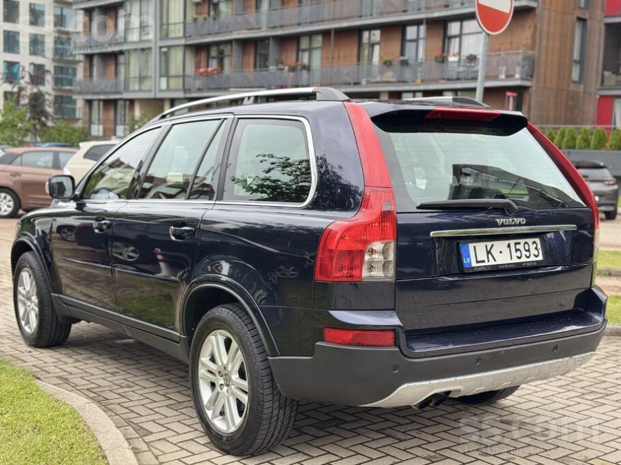 Zils Volvo XC90 2006 Rīga, ar dzinēja tilpumu 2.40 L un nobraukumu 324 tūkst. km par 5690 €, foto 4 vietnē AUTOMOTO.COM.LV