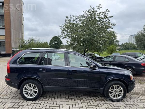 Zils Volvo XC90 2006 Rīga, ar dzinēja tilpumu 2.40 L un nobraukumu 324 tūkst. km par 5690 €, foto 4 vietnē AUTOMOTO.COM.LV