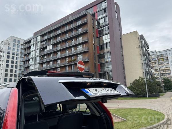 Zils Volvo XC90 2006 Rīga, ar dzinēja tilpumu 2.40 L un nobraukumu 324 tūkst. km par 5690 €, foto 7 vietnē AUTOMOTO.COM.LV