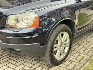 Zils Volvo XC90 2006 Rīga, ar dzinēja tilpumu 2.40 L un nobraukumu 324 tūkst. km par 5690 €, foto 12 vietnē AUTOMOTO.COM.LV