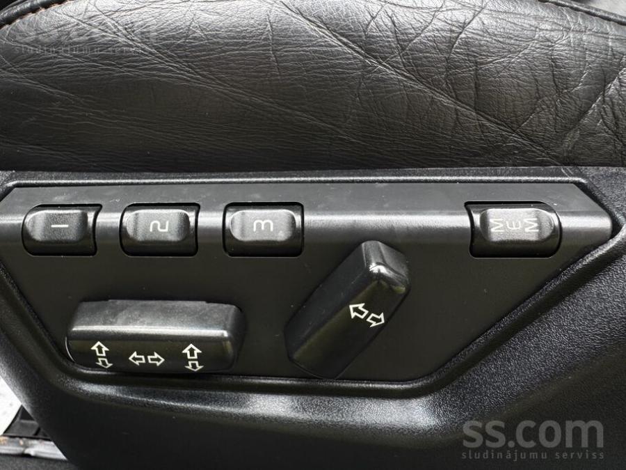 Zils Volvo XC90 2006 Rīga, ar dzinēja tilpumu 2.40 L un nobraukumu 324 tūkst. km par 5690 €, foto 21 vietnē AUTOMOTO.COM.LV