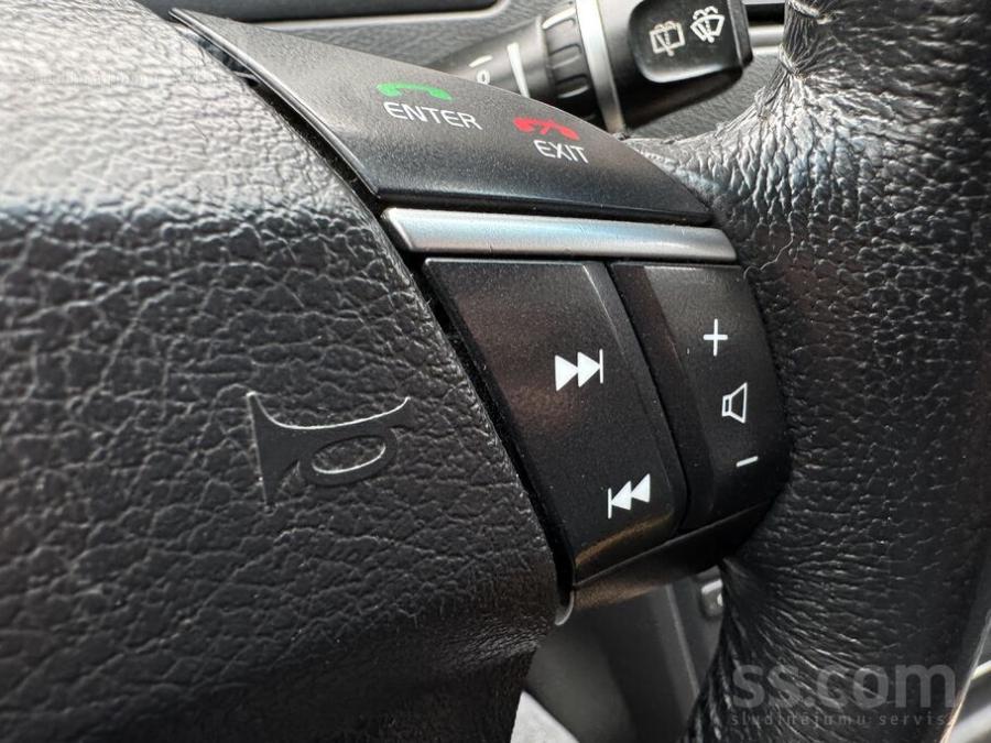 Zils Volvo XC90 2006 Rīga, ar dzinēja tilpumu 2.40 L un nobraukumu 324 tūkst. km par 5690 €, foto 31 vietnē AUTOMOTO.COM.LV