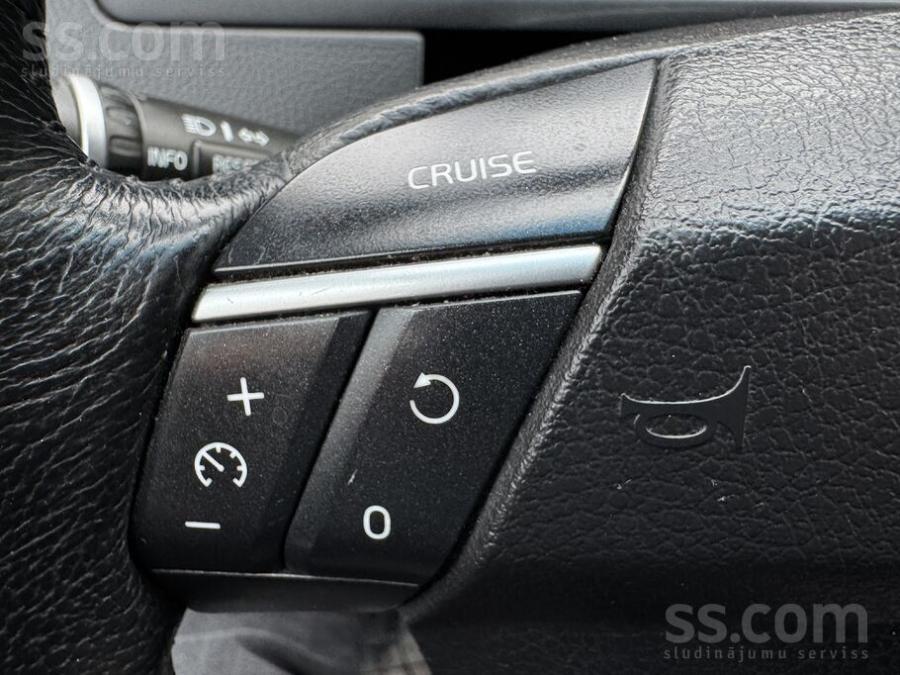 Zils Volvo XC90 2006 Rīga, ar dzinēja tilpumu 2.40 L un nobraukumu 324 tūkst. km par 5690 €, foto 32 vietnē AUTOMOTO.COM.LV