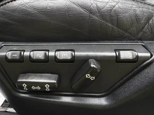 Zils Volvo XC90 2006 Rīga, ar dzinēja tilpumu 2.40 L un nobraukumu 324 tūkst. km par 5690 €, foto 24 vietnē AUTOMOTO.COM.LV