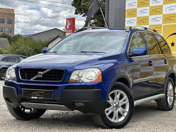 Blue Volvo XC90 2006 in Siauliai, with an engine capacity of 2.40 L and mileage of 296 thousand km for 4450 €, photo 1 on AUTOMOTO.COM.LV