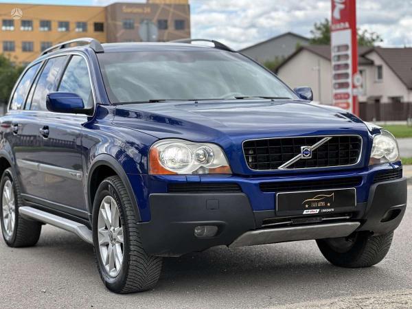 Blue Volvo XC90 2006 in Siauliai, with an engine capacity of 2.40 L and mileage of 296 thousand km for 4450 €, photo 7 on AUTOMOTO.COM.LV