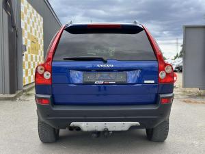Blue Volvo XC90 2006 in Siauliai, with an engine capacity of 2.40 L and mileage of 296 thousand km for 4450 €, photo 12 on AUTOMOTO.COM.LV