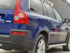 Blue Volvo XC90 2006 in Siauliai, with an engine capacity of 2.40 L and mileage of 296 thousand km for 4450 €, photo 17 on AUTOMOTO.COM.LV