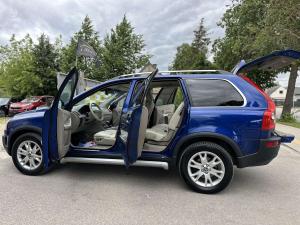 Blue Volvo XC90 2006 in Siauliai, with an engine capacity of 2.40 L and mileage of 296 thousand km for 4450 €, photo 20 on AUTOMOTO.COM.LV