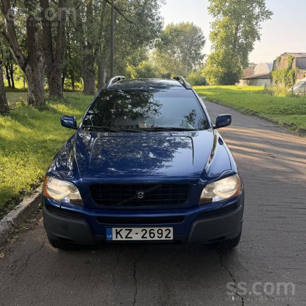 Blue Volvo XC90 2006 in Riga, with an engine capacity of 2.40 L and mileage of 293 thousand km for 5800 €, photo 7 on AUTOMOTO.COM.LV