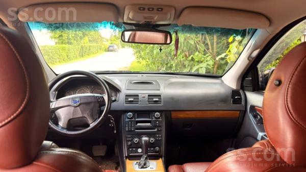 Zils Volvo XC90 2006 Jēkabpils, ar dzinēja tilpumu 2.40 L un nobraukumu 287 tūkst. km par 5200 €, foto 5 vietnē AUTOMOTO.COM.LV