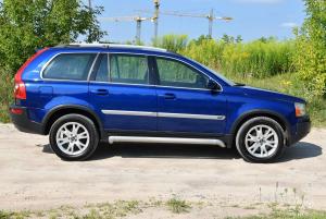 Blue Volvo XC90 2006 in Vilnius, with an engine capacity of 2.40 L and mileage of 327 thousand km for 4900 €, photo  on AUTOMOTO.COM.LV