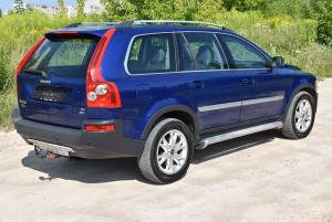 Blue Volvo XC90 2006 in Vilnius, with an engine capacity of 2.40 L and mileage of 327 thousand km for 4900 €, photo 4 on AUTOMOTO.COM.LV