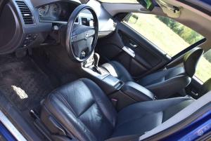 Blue Volvo XC90 2006 in Vilnius, with an engine capacity of 2.40 L and mileage of 327 thousand km for 4900 €, photo 11 on AUTOMOTO.COM.LV