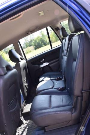 Blue Volvo XC90 2006 in Vilnius, with an engine capacity of 2.40 L and mileage of 327 thousand km for 4900 €, photo 12 on AUTOMOTO.COM.LV