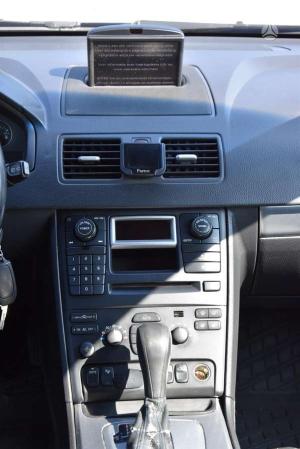 Blue Volvo XC90 2006 in Vilnius, with an engine capacity of 2.40 L and mileage of 327 thousand km for 4900 €, photo 16 on AUTOMOTO.COM.LV
