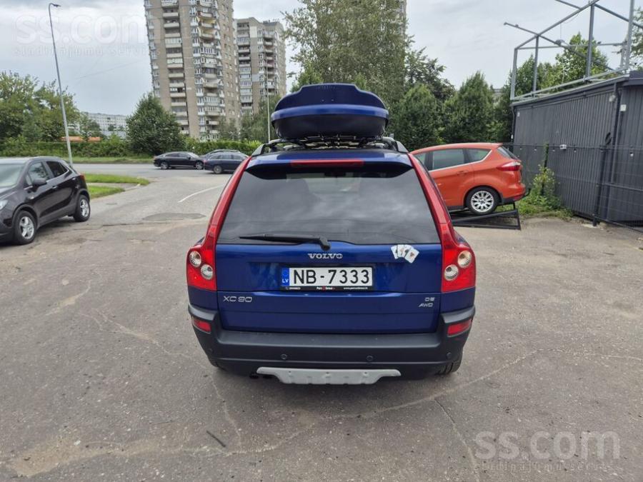 Zils Volvo XC90 2006 Rīga, ar dzinēja tilpumu 2.40 L un nobraukumu 342 tūkst. km par 4990 €, foto 8 vietnē AUTOMOTO.COM.LV