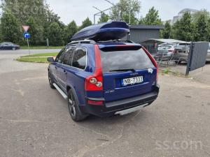 Zils Volvo XC90 2006 Rīga, ar dzinēja tilpumu 2.40 L un nobraukumu 342 tūkst. km par 4990 €, foto 9 vietnē AUTOMOTO.COM.LV