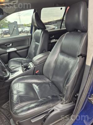 Zils Volvo XC90 2006 Rīga, ar dzinēja tilpumu 2.40 L un nobraukumu 342 tūkst. km par 4990 €, foto 14 vietnē AUTOMOTO.COM.LV