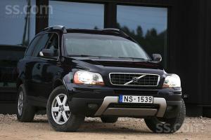 Blue Volvo XC90 2006 in Tukums, with an engine capacity of 2.40 L and mileage of 317 thousand km for 4990 €, photo  on AUTOMOTO.COM.LV