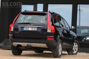 Blue Volvo XC90 2006 in Tukums, with an engine capacity of 2.40 L and mileage of 317 thousand km for 4990 €, photo 3 on AUTOMOTO.COM.LV