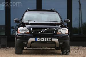 Blue Volvo XC90 2006 in Tukums, with an engine capacity of 2.40 L and mileage of 317 thousand km for 4990 €, photo 7 on AUTOMOTO.COM.LV