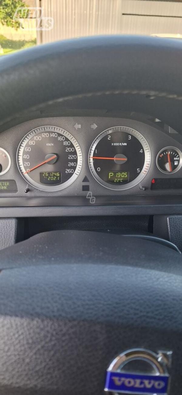 Zils Volvo XC90 2006 Raseiniai, ar dzinēja tilpumu 2.40 L un nobraukumu 261 tūkst. km par 5000 €, foto 8 vietnē AUTOMOTO.COM.LV