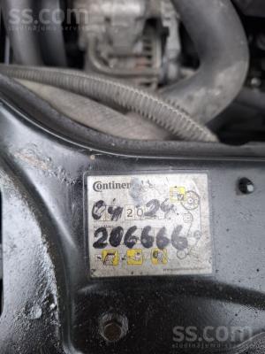 Blue Volvo XC90 2006 in Riga, with an engine capacity of 2.50 L and mileage of 23 thousand km for 5100 €, photo 8 on AUTOMOTO.COM.LV