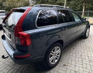 Zils Volvo XC90 2006 Rīga, ar dzinēja tilpumu 2.40 L un nobraukumu 231 tūkst. km par 5900 €, foto 4 vietnē AUTOMOTO.COM.LV