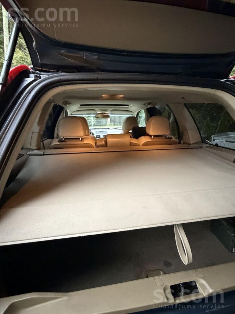 Zils Volvo XC90 2006 Rīga, ar dzinēja tilpumu 2.40 L un nobraukumu 231 tūkst. km par 5900 €, foto 8 vietnē AUTOMOTO.COM.LV