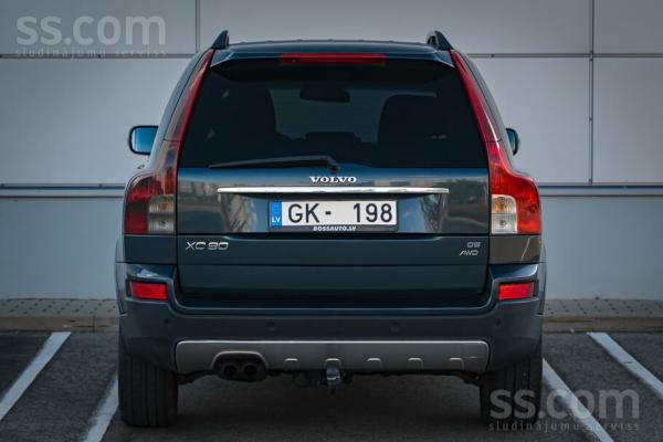 Zils Volvo XC90 2006 Rīga, ar dzinēja tilpumu 2.40 L un nobraukumu 232 tūkst. km par 5500 €, foto 6 vietnē AUTOMOTO.COM.LV